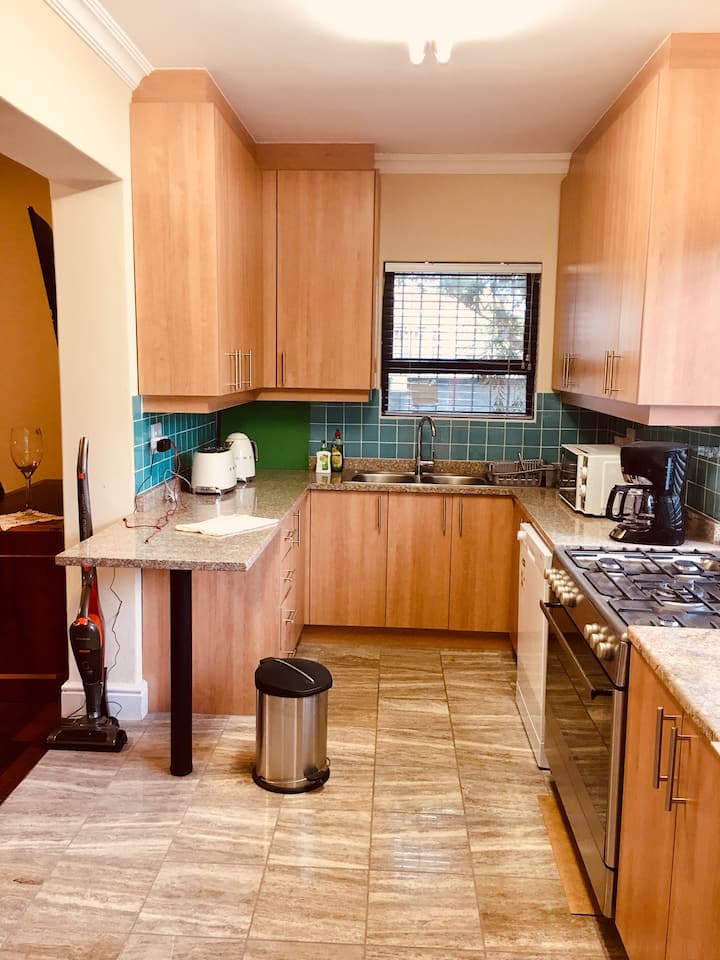 Self-contained Secure And Private Space - Cape Town