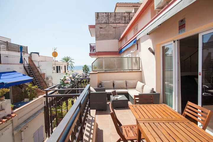 Penthouse Avec Terrasse, Vue Sur La Mer Et Wifi! - Sitges