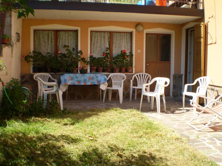 Appartamento Con Giardino A Molveno - Molveno
