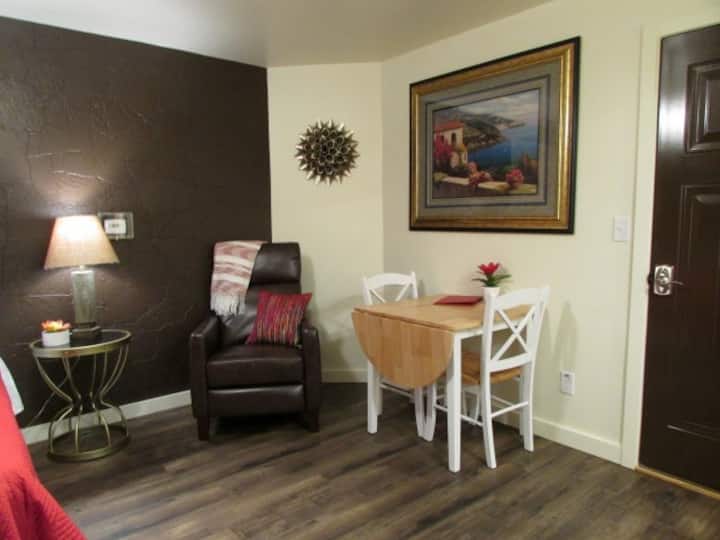 Superior Bay Boutique Motel Unit #7 - Duluth, MN