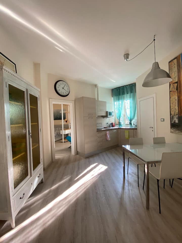 Train Station Apartment New - Bologna