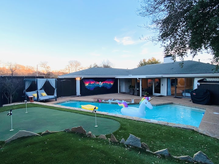 Spacious Sleeps 20 With Heated Pool & Game Room By Uptown Dallas - テキサス州