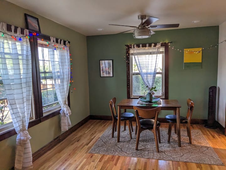 Downtown Gem With Pool - Discounted Long Term Stay - Bakersfield, CA