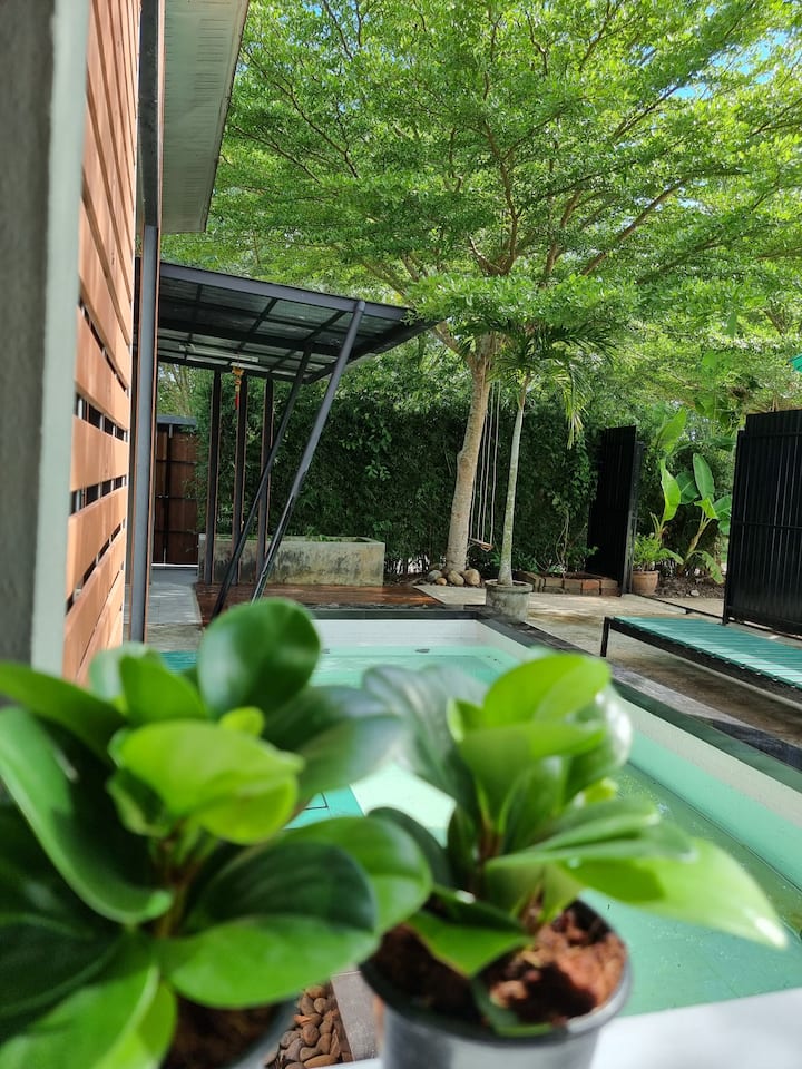 Baan Pralak Tiny House​&​pool​ (@ Praram's House) - 