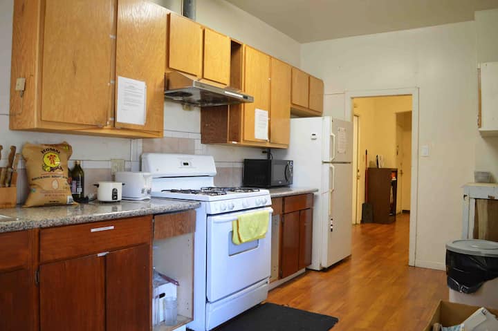 Private Master Bedroom+ Full Bathroom In Berkeley - 柏克萊