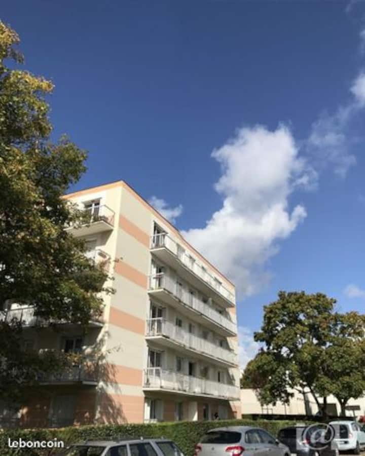 Appartement De 97m2 Propre Et Fonctionnel - Saclay