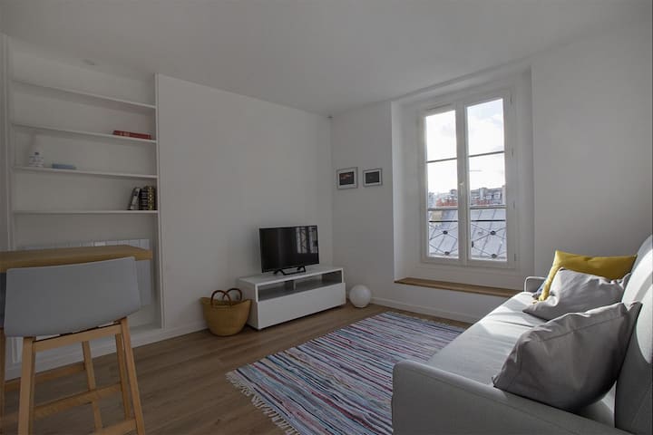 Studio Proche Marais Et République. - Paryż