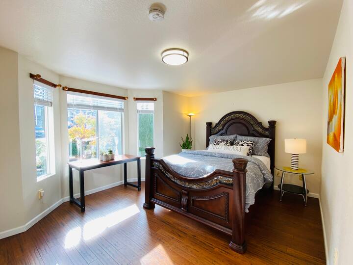 2 Shared Classic Guestrooms Home For Group Up To 4 - Mukilteo Beach, WA