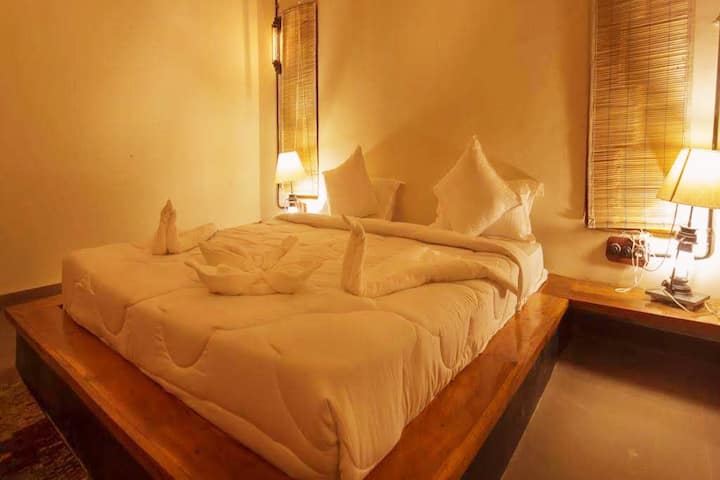 Duplex Villa With Garden View - Bandhavgarh National Park