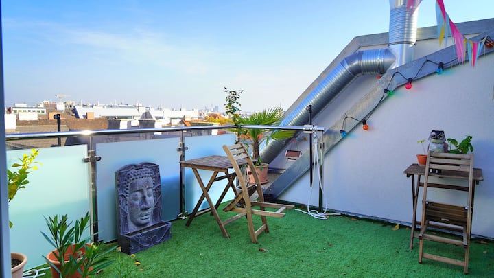 Large Bright Rooftop Oasis With Terrace - Wien