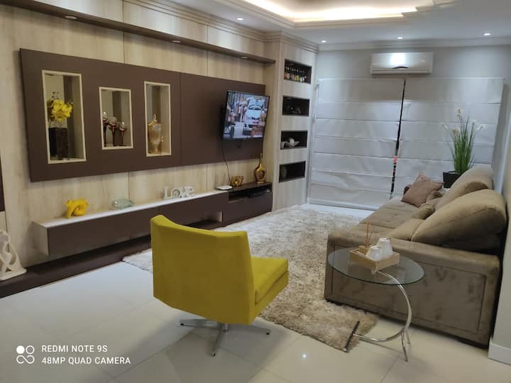 Casa De Luxo , 4 Dorm. Todos Com Ar Cond. - Torres