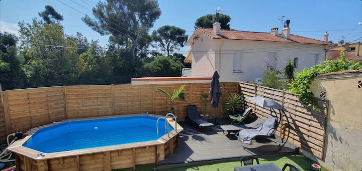 Maison Chaleureuse Pour Famille, Piscine Chauffée - La Seyne-sur-Mer