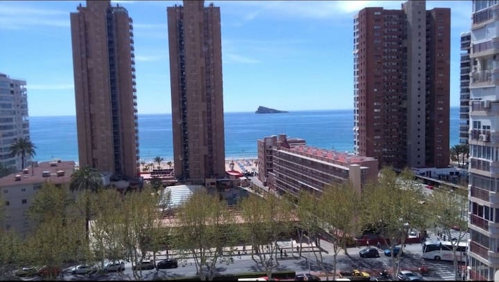 Apartamento Vistas Al Mar, 2 Linea De Playa. 9.3 - Benidorm