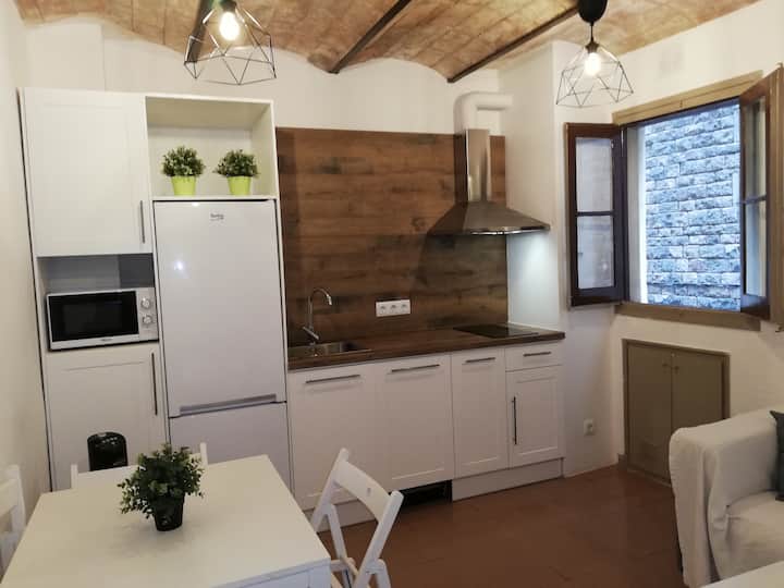 Acogedor Piso En Barrio Gótico - Entresuelo - Barcelona