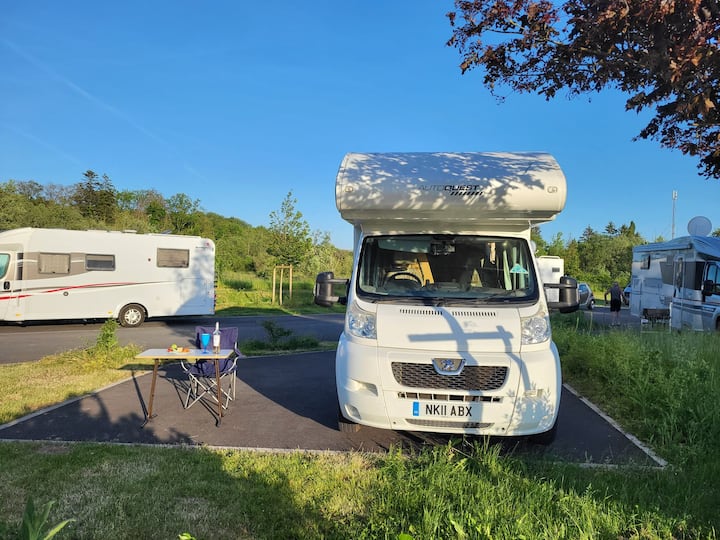 Cute Breaks In Nicky The Van - 