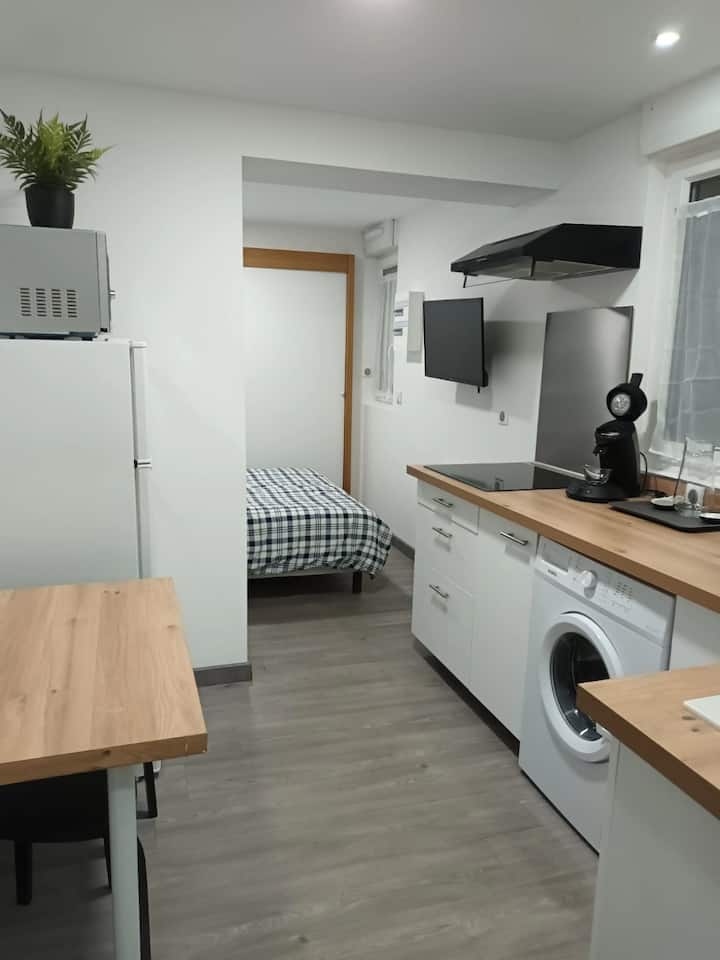 Appart 2 Minutes Gare Avec Parking Privé Gratuit - Dreux