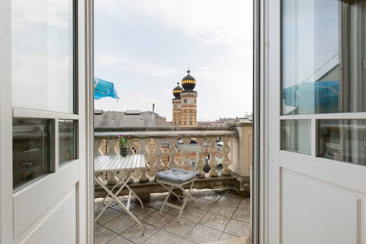 Sunny Synagogue Apt - Budapest