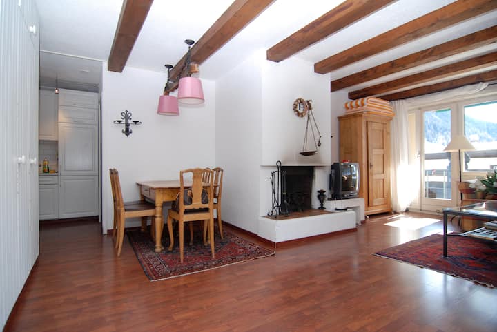 2 Flats Combined 5 Beds 2 Bathrooms - Arosa