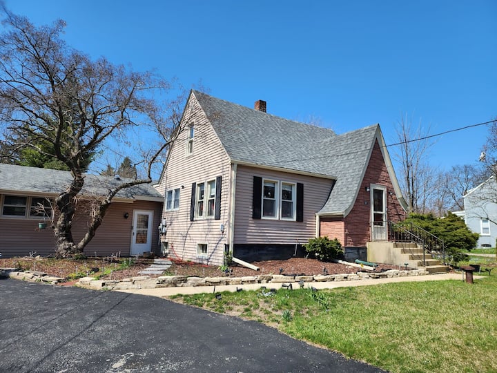 Huge Backyard With Fireplace. - Arlington Heights, IL