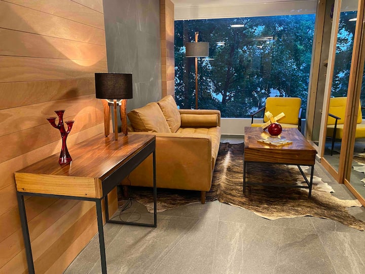 Superb Location In Mexico City - Mexico City