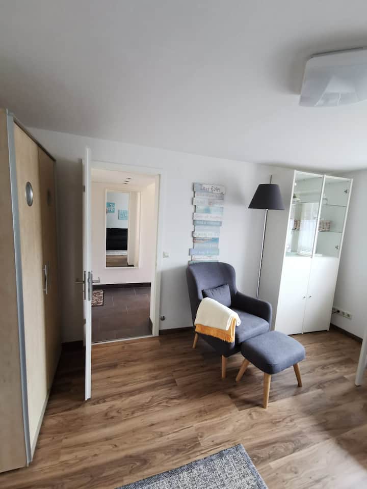 Gepflegte Einliegerwohnung In Zuffenhausen - Stuttgart