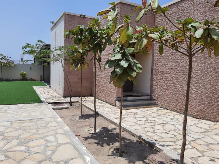 Modern 2 Bedroom Chalet With Swimming Pool - Oman