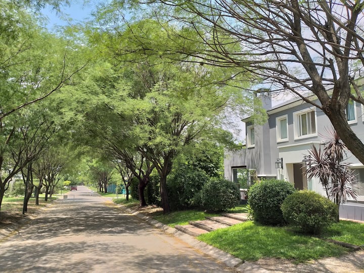 Espectacular Casa En Bo Privado Zona Nortec/pileta - Córdoba