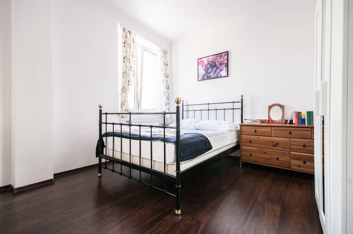 Wilcza Charming Studio | 8 Min To Central Station - Warsaw