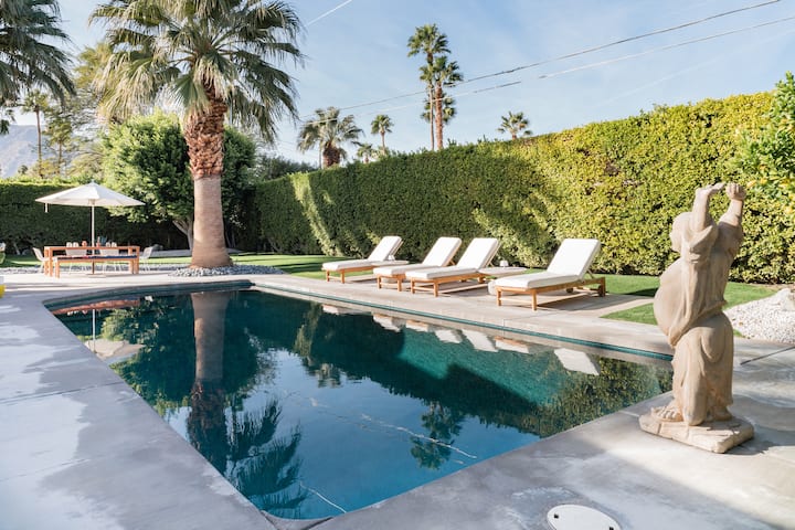 The Retreat, Private Boho Midcentury Home - Palm Springs, CA