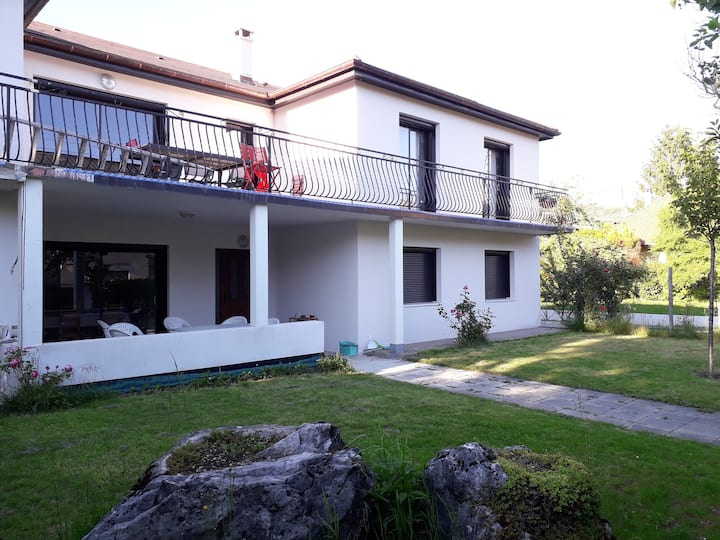 Le Jirani :90m2 Calme Jardin Privé Proche Le Phare - Chambéry