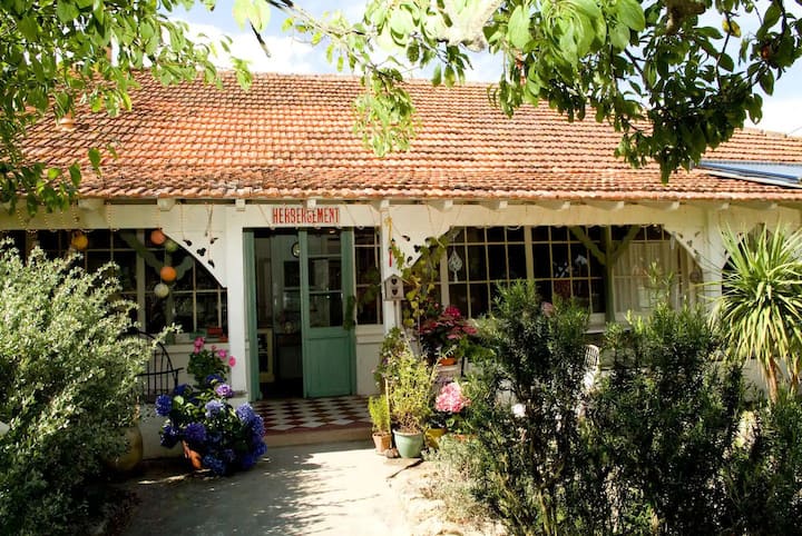 Unique 1920's Montalivet House Sleeping 16 - Vendays-Montalivet