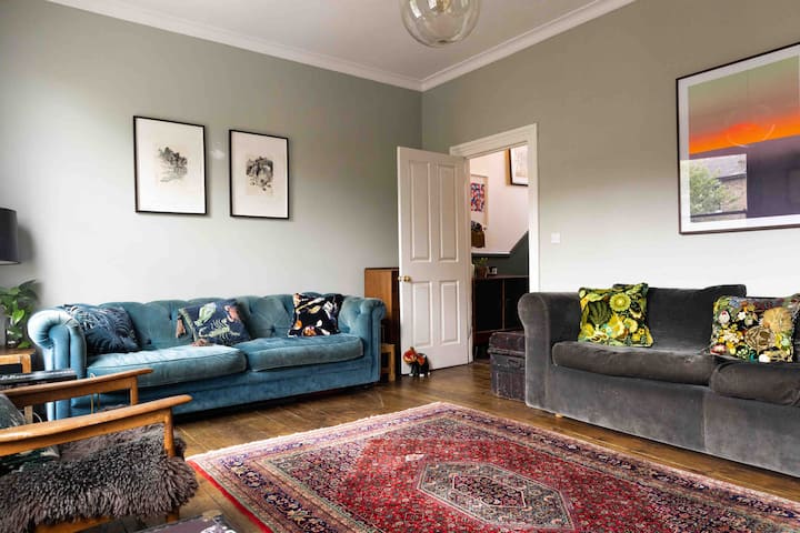 2 Bed Family Home With Garden - Central London