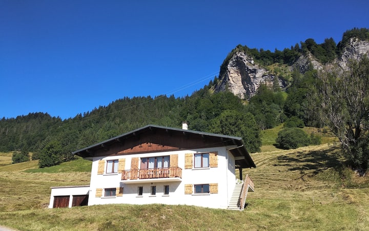 Chalet En Savoie 8 Personnes - Flumet