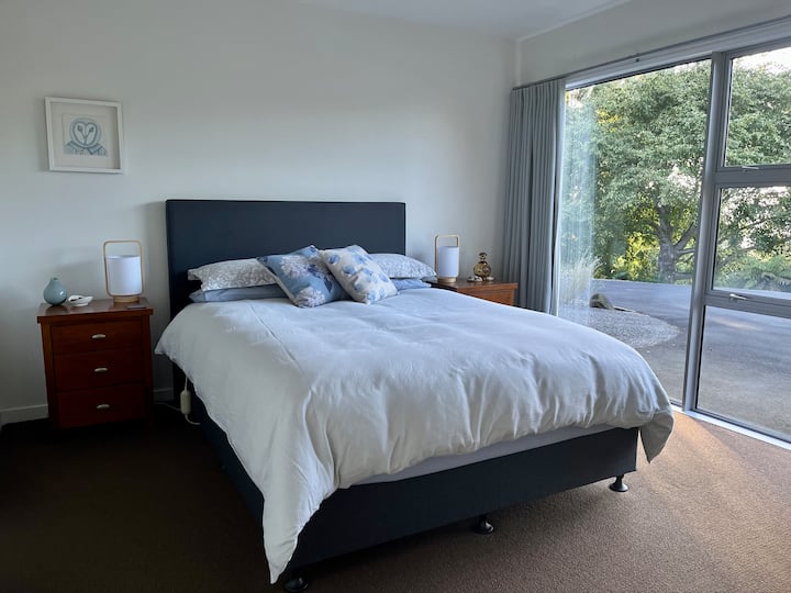 Modern Private Room Available For Short Term Stay - Dunedin