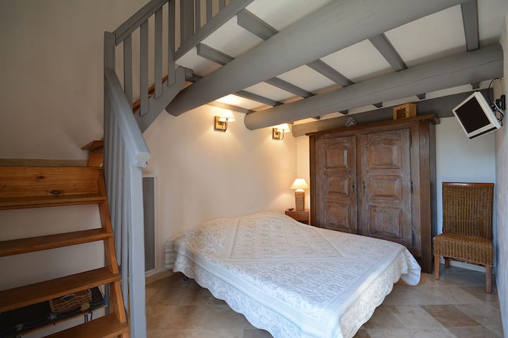 Chambre Twin Marine, Chez Monique Bédoin - Mont Ventoux