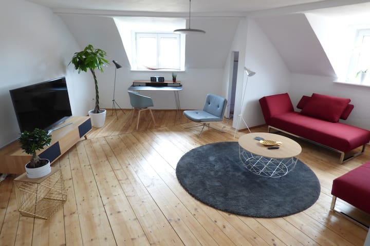 Top Floor Flat In Schwabing | Home & Business(vat) - Munich