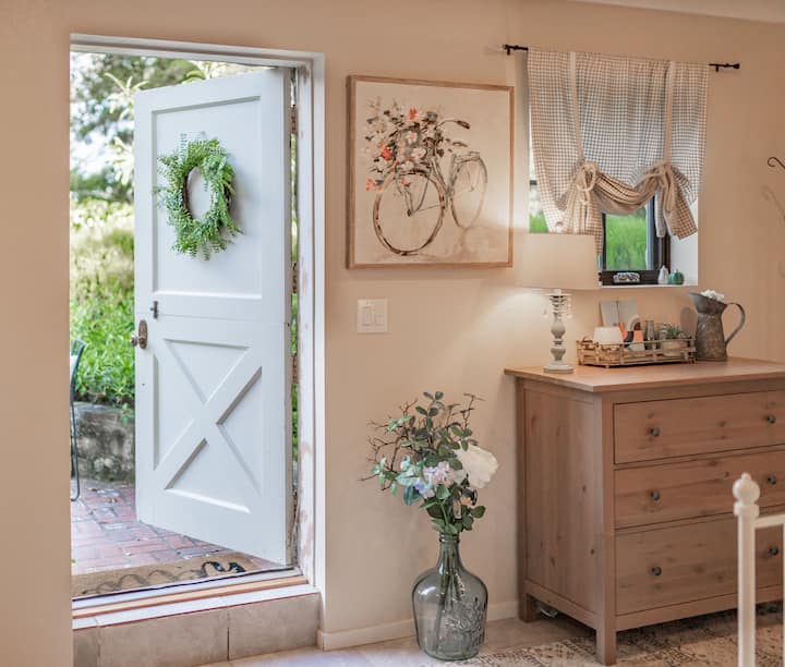 Cozy Guest Suite For A Quiet Country Getaway - Monterey, CA