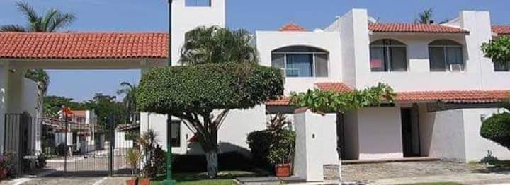 Tranquilidad Y Confort En El Centro De Ixtapa!! - Zihuatanejo