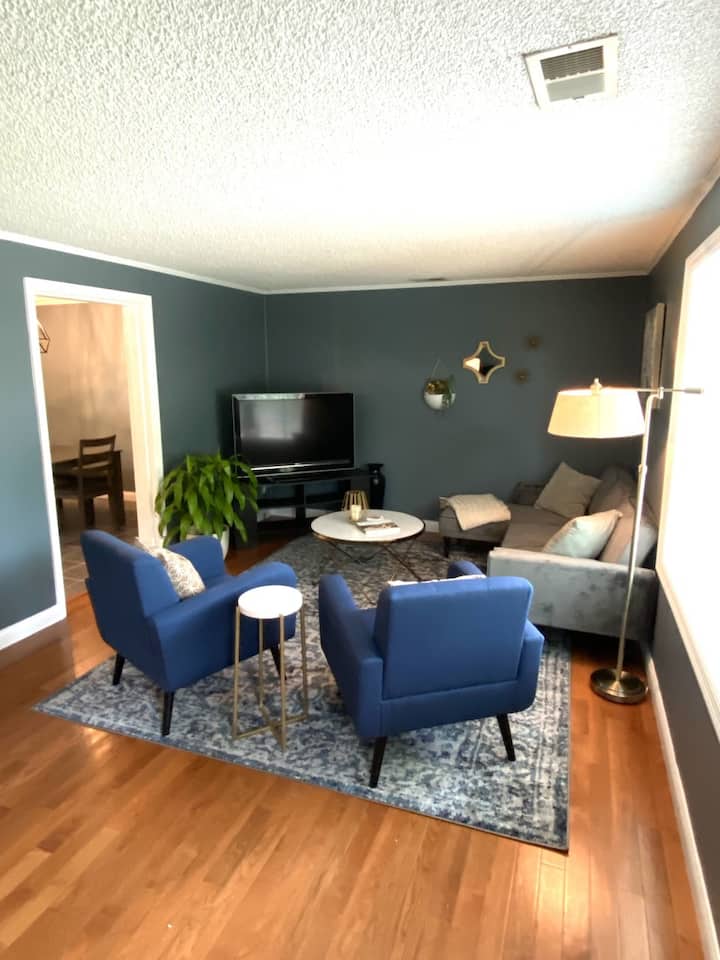 Close To Downtown And Iu-come And Relax!! - Bloomington, IN