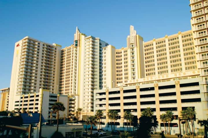 2 Bedroom, Penthouse @ Worldmark Ocean Walk Resort - Daytona Beach, FL