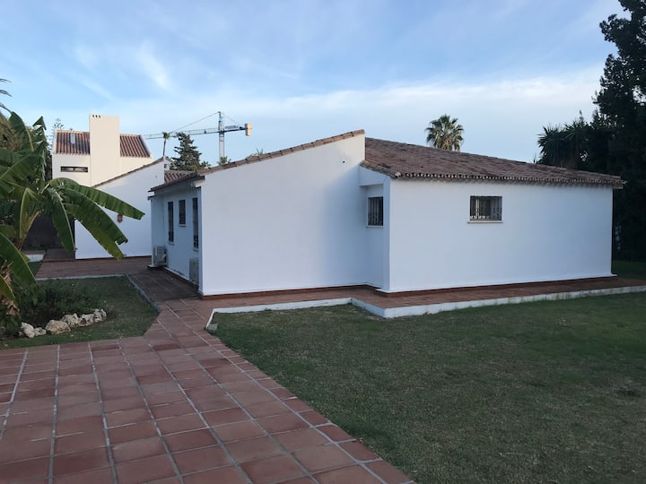 Rustic Family Style Villa Near The Beach - Marbella