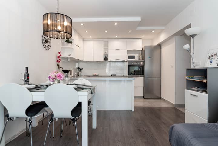 Apartment Dora Close To The City Centre - Split