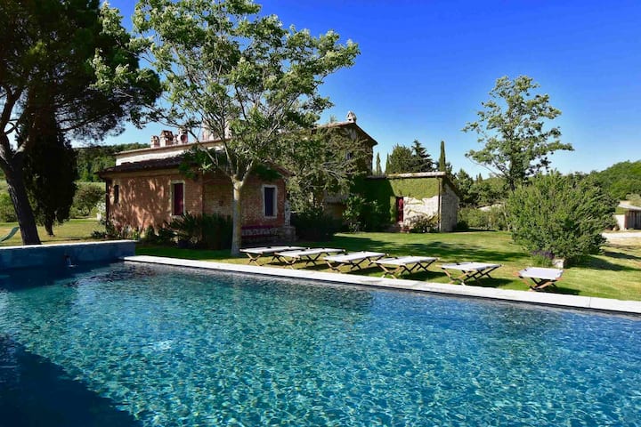 Iperbole Country House,  Val D'orcia, Tuscany - Montepulciano