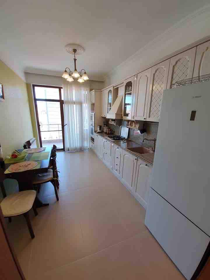 Batumi Big Apartment In The Centor - Batumi