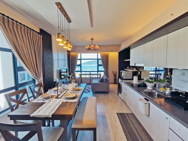 Jesselton Quay 2r2b Luxury Corner Seaview 6pax - Sabah