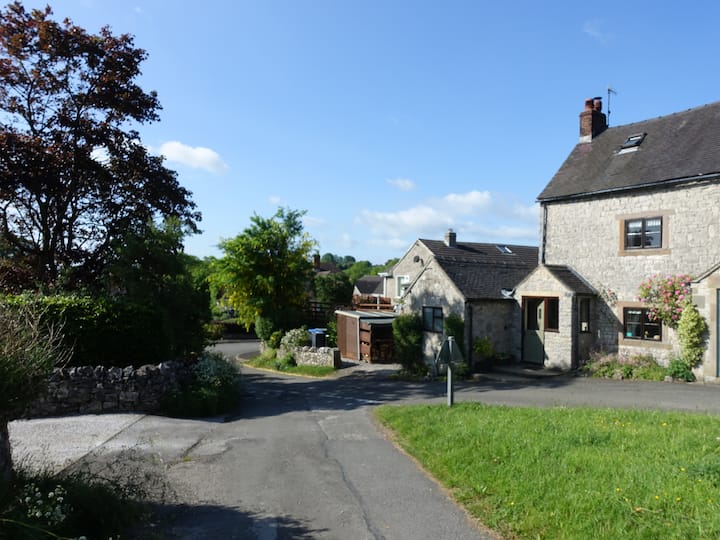 Farm View Cosy 17th Century Cottage For 2 Parwich - Staffordshire