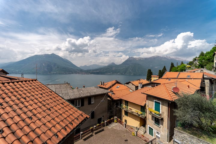 Regolo House 3 | Cozy Apt With Lake View & Parking - Varenna