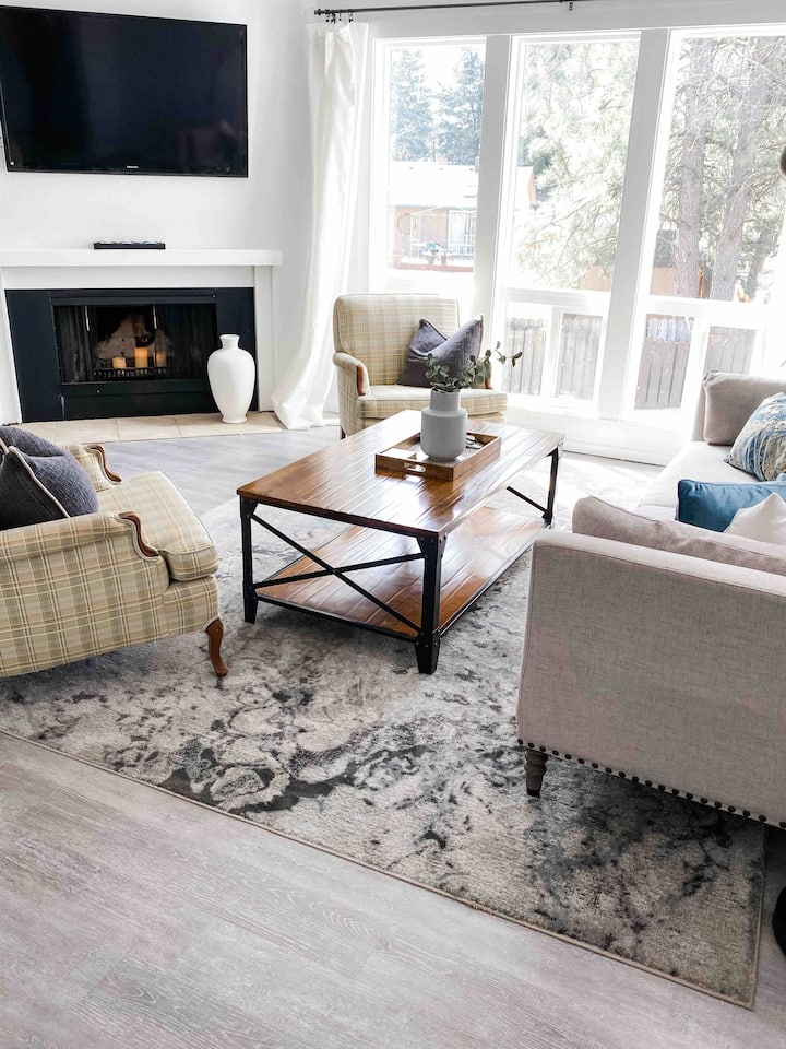 Bright & Quiet 2br South Hill Home W/ Garage - Spokane, WA