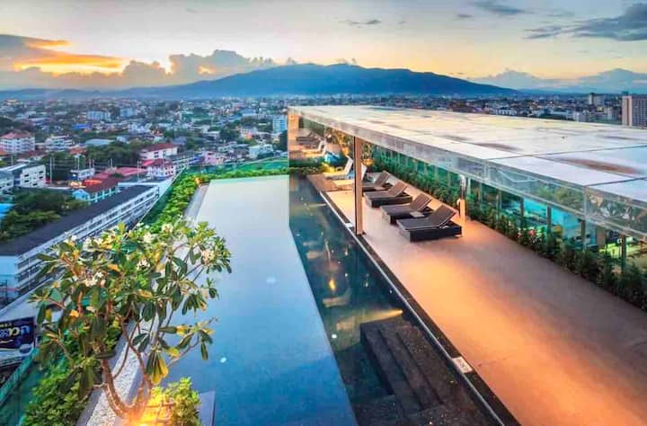 市中心豪华现代公寓 宽敞卧室 无边泳池 靠近夜市 Astra - Chiang Mai
