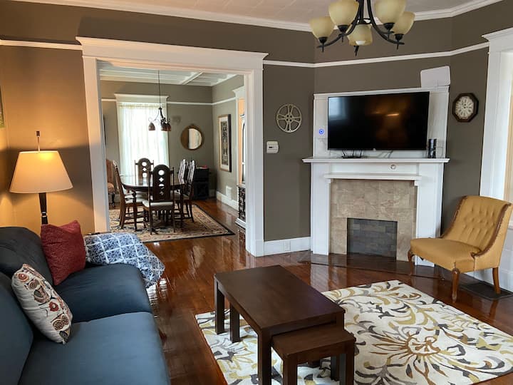 Charming 3 Bed/2 Bath House-art District/downtown - Evansville, IN